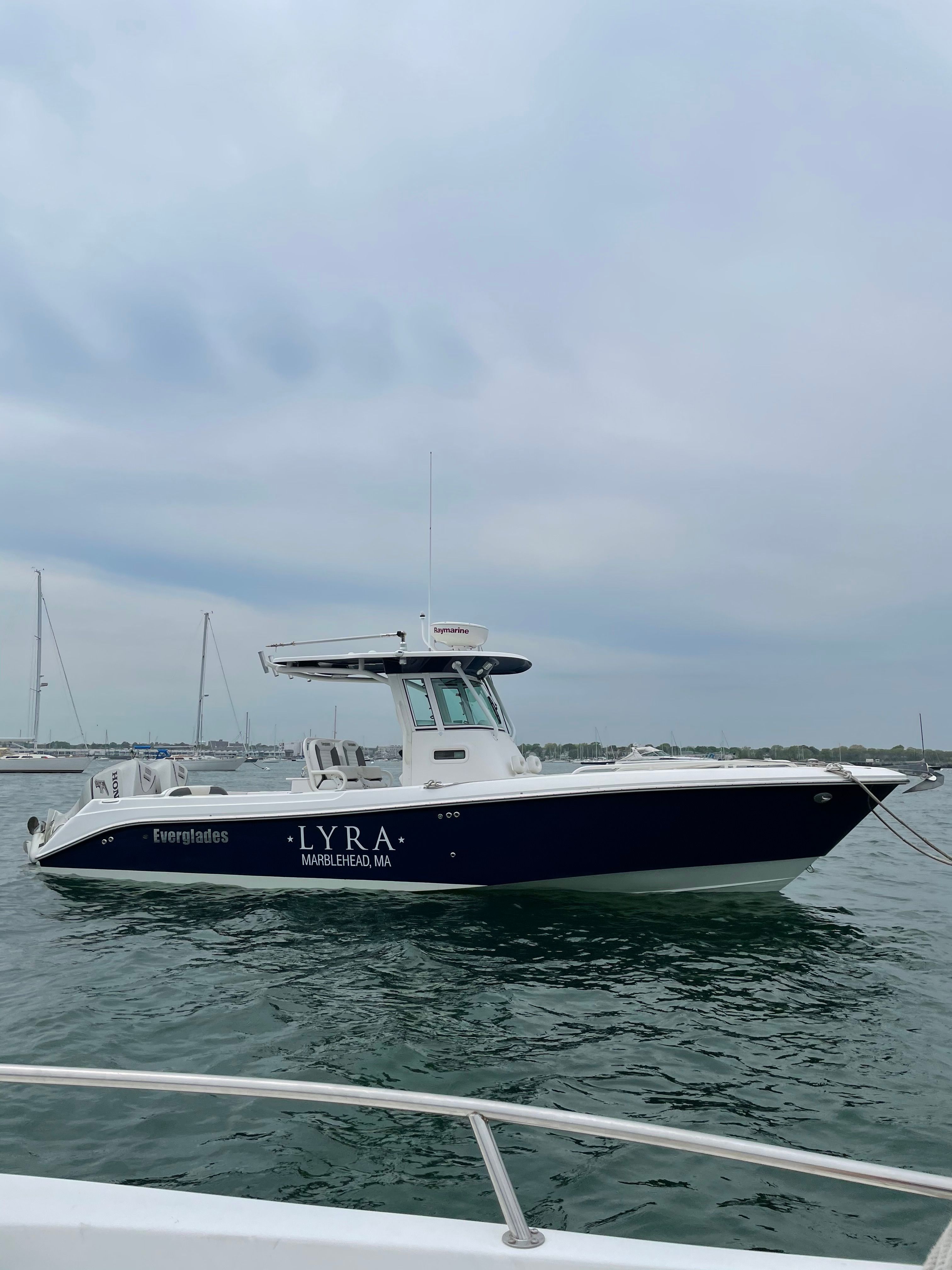Lyra , Everglades 29' | Harbormoor