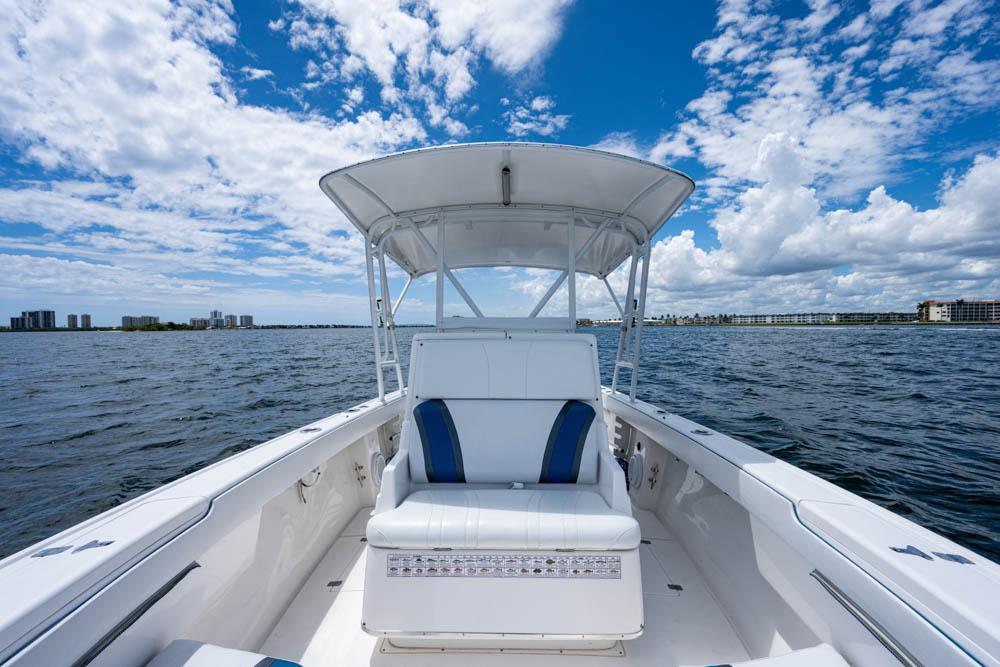 Intrepid 289 Open Center Console 28'